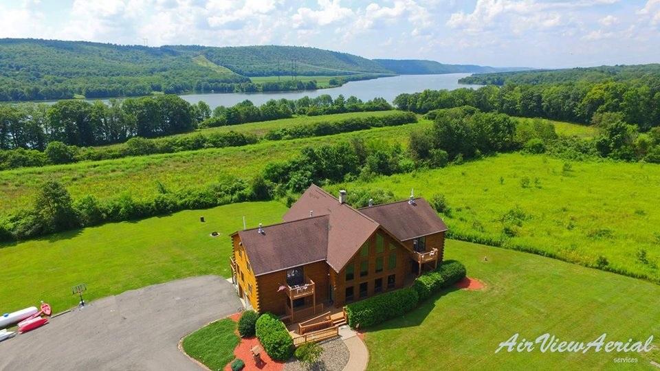 Lake View Lodge